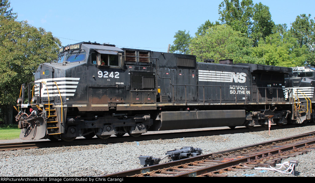 NS 9242 on 11Z